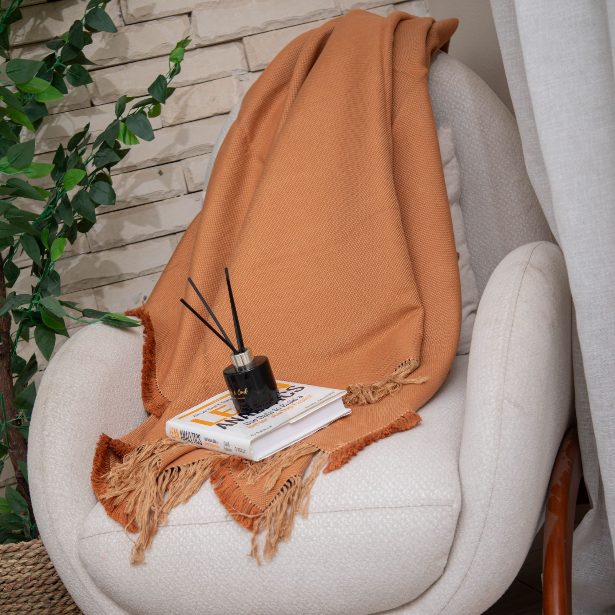 Throws – Mansouj EG